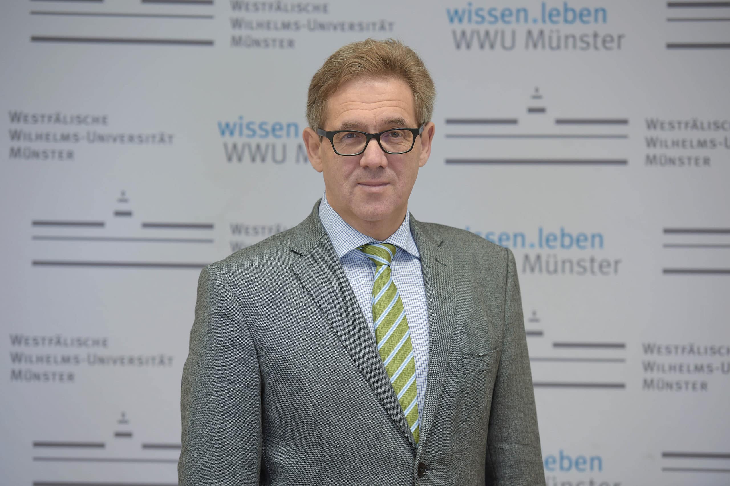 Prof. Dr. Johann Kindl - Universität Münster Professional School