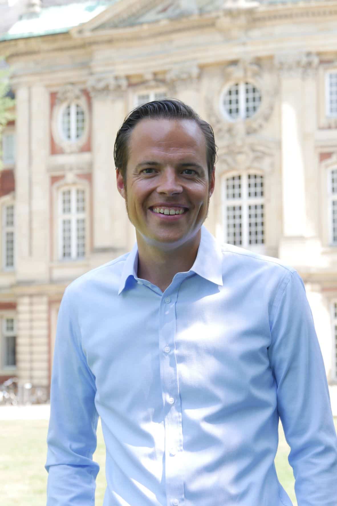 Dr. Christian Weber - Universität Münster Professional School